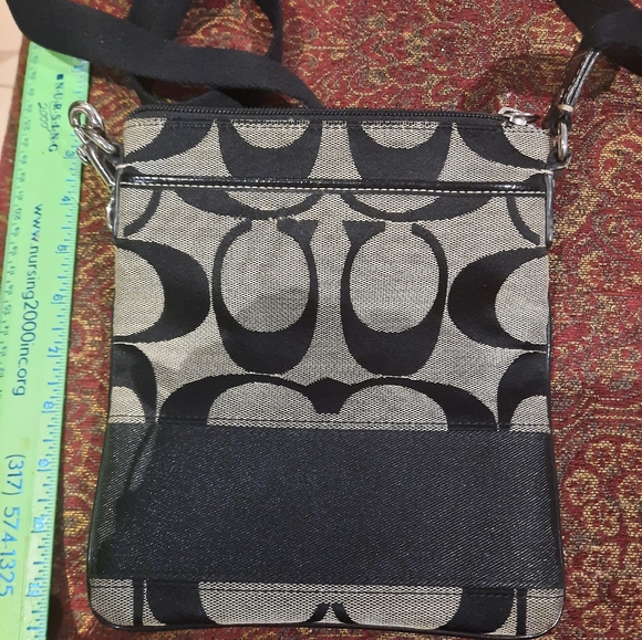Coach | Bags | Authentic Coach Signature Series Black Crossbody Bag ...